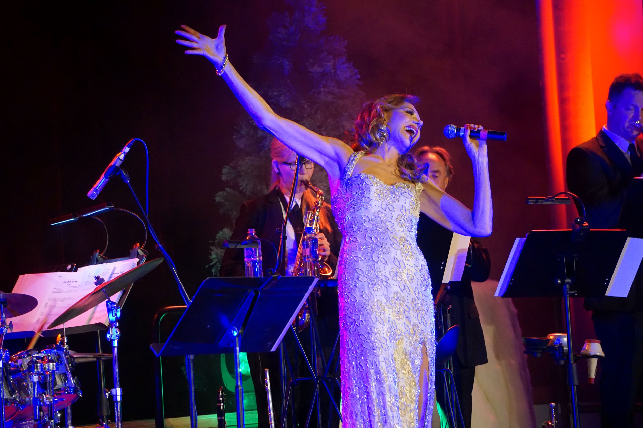 Live Review: Rhonda Burchmore with The Jack Earle Big Band | Eventalaide